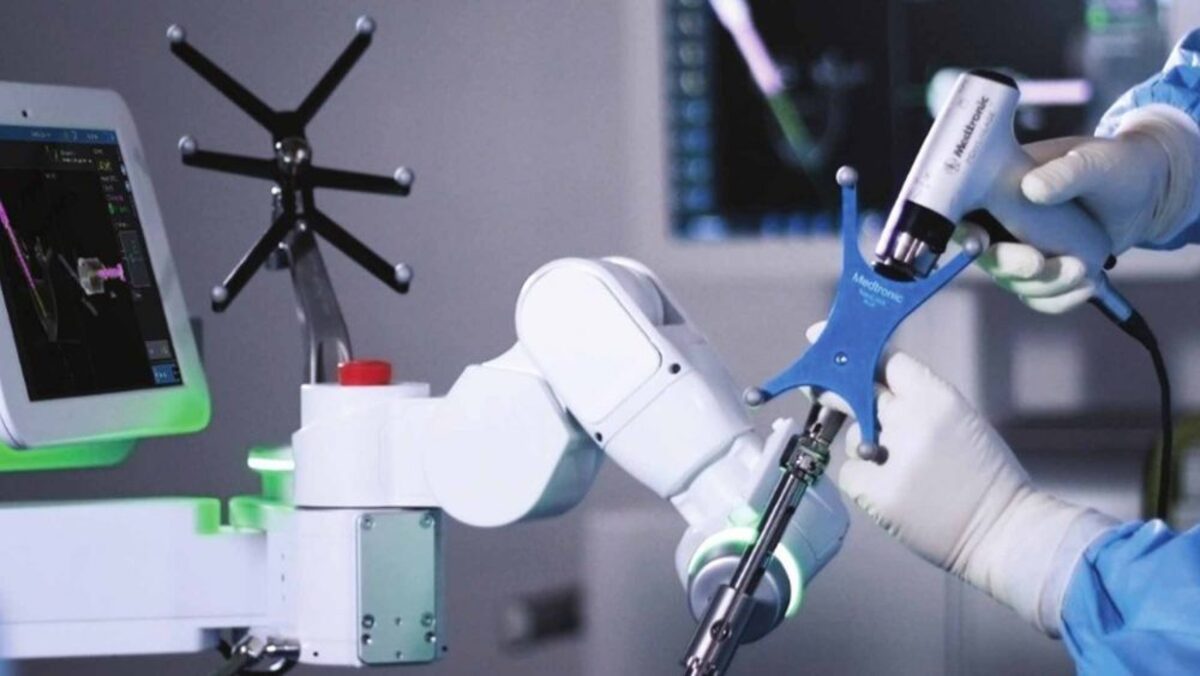 Robot-Assisted Surgery: Transformational Growth Ahead - Healthcare Radius