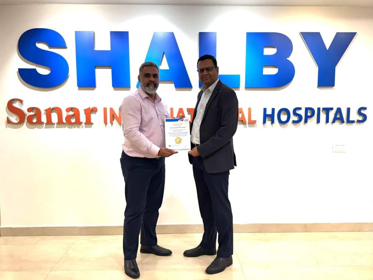 Manipal Hospitals unveils neuro team for brain & spine care