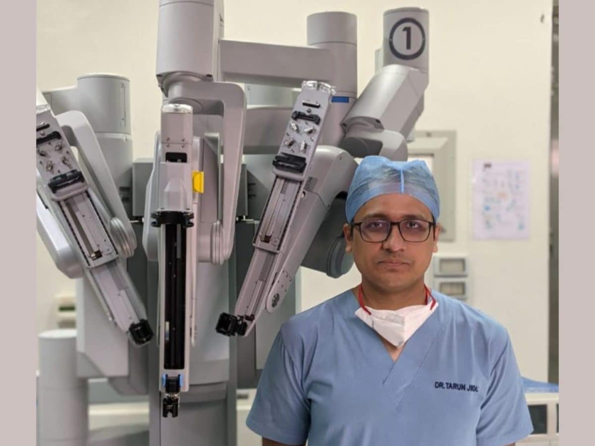 Apollo Hospitals launches first-of-its-kind hand clinic in Ahmedabad ...