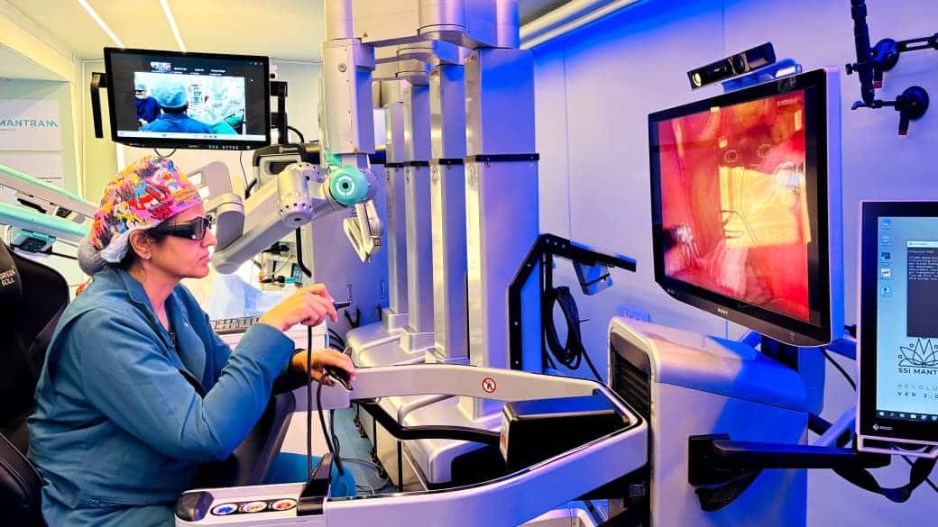 SSI brings India’s 1st mobile robotic surgery unit to Bhopal